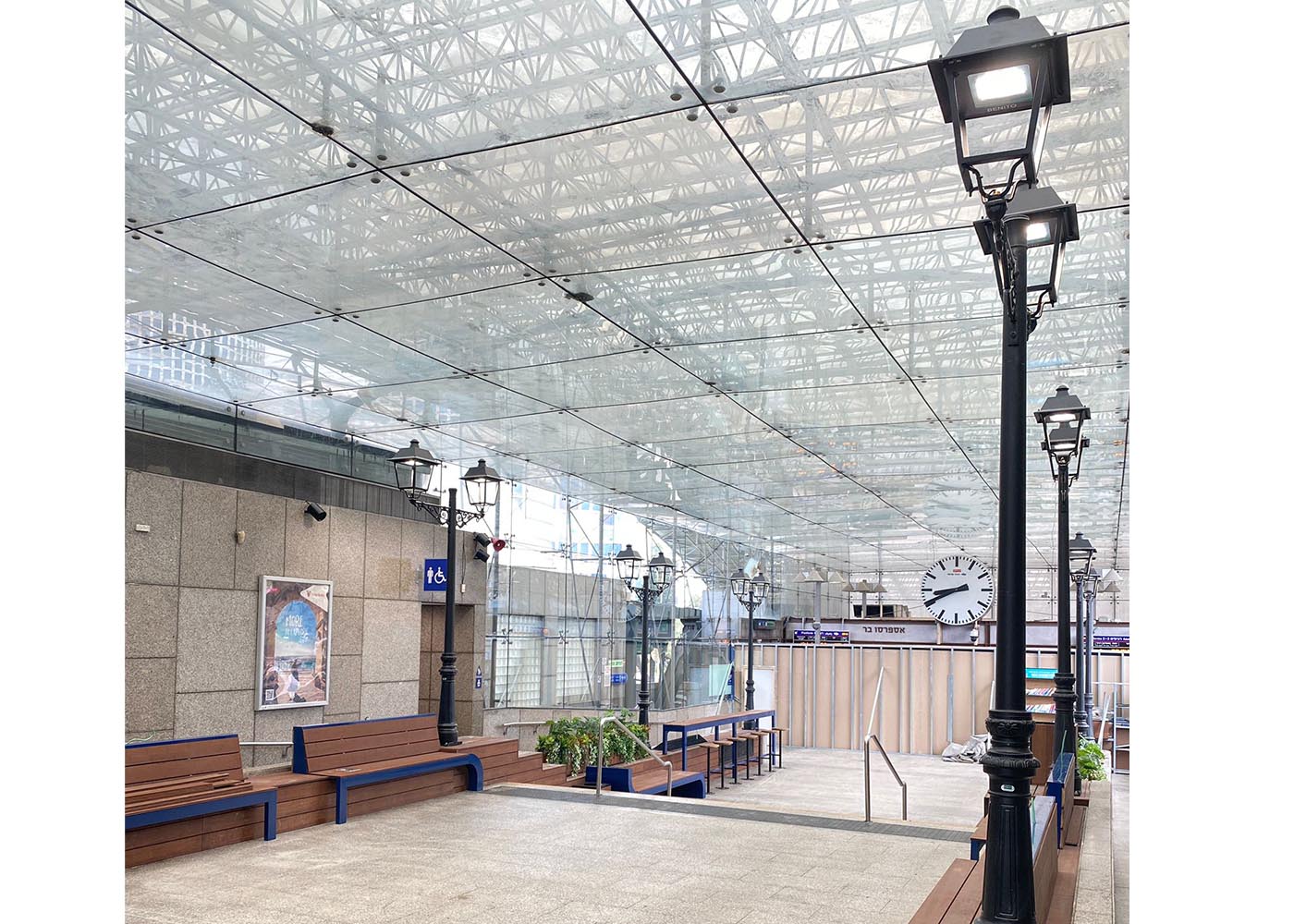 Tel Avivi-Hashalom (Israel) | Benito